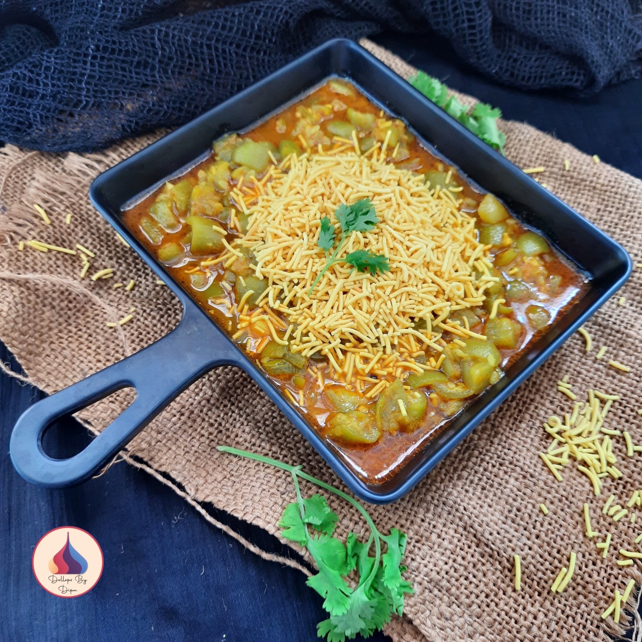 KATHIYAWADI GALKA SEV NU SHAK (KATHIYAWADI SPONGE GOURD SEV CURRY ...